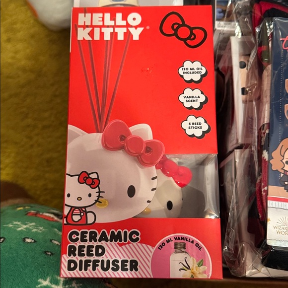 HELLO KITTY SANRIO | Other | Sanrio Hello Kitty Ceramic Reed Diffuser ...